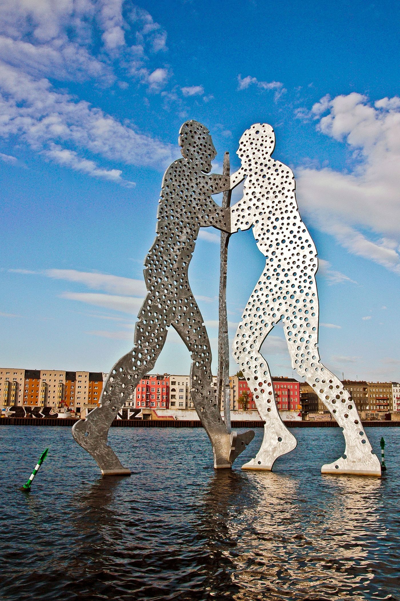 The Moleculman sculpture on the Spree river in Berlin | Framer Gallery ...