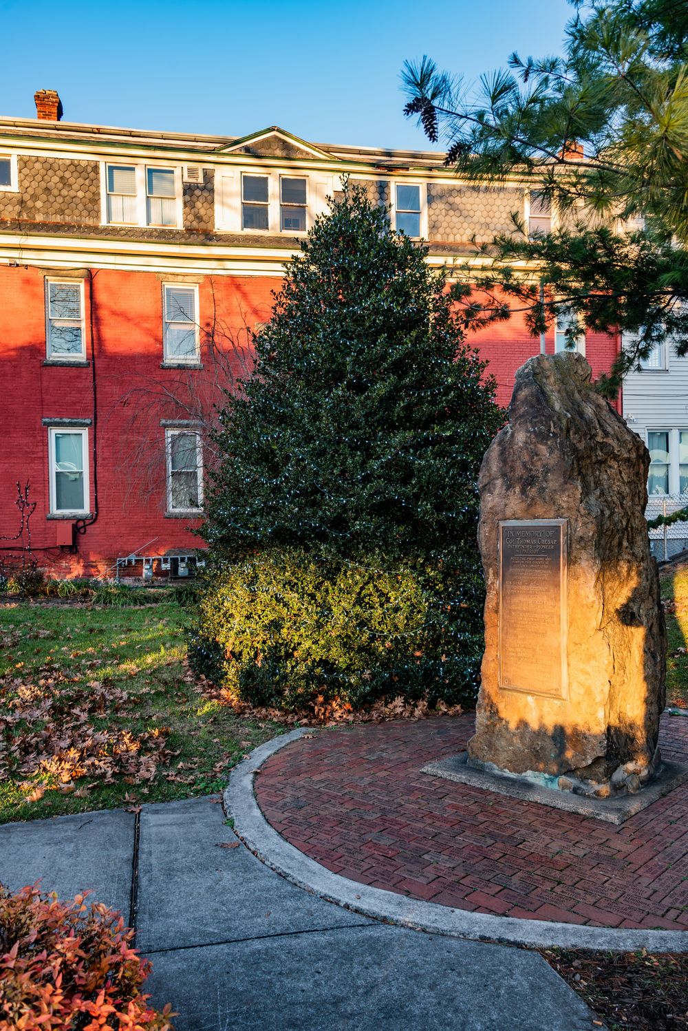 Monument to Thomas Cresap | Framer Gallery | Framed Wall Art Prints